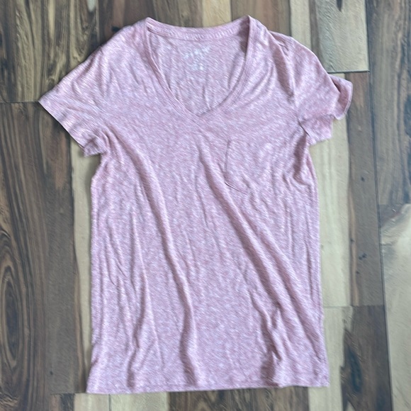 Universal Thread | Tops | Universal Thread T Shirt | Poshmark